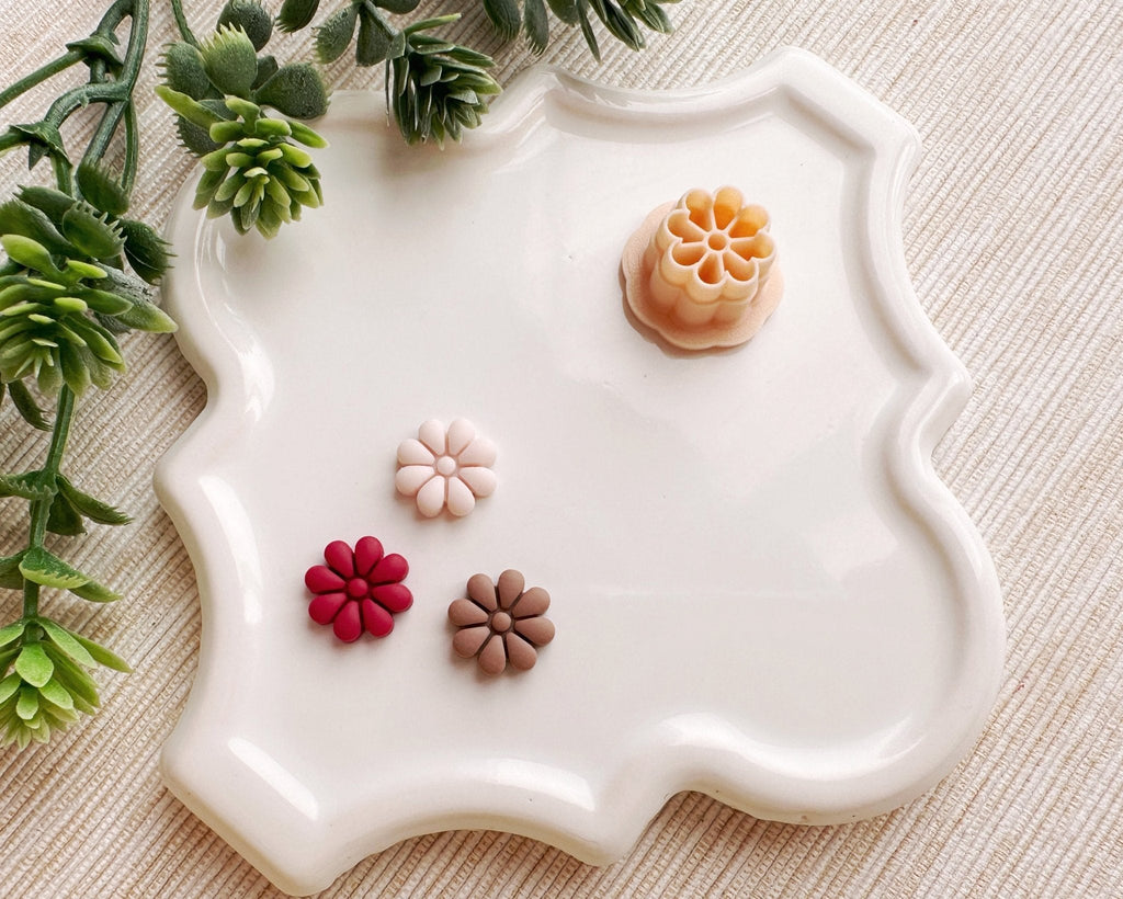 8 Petal Daisy Spring Clay Cutter - Spring 2023 – BabylonCutters