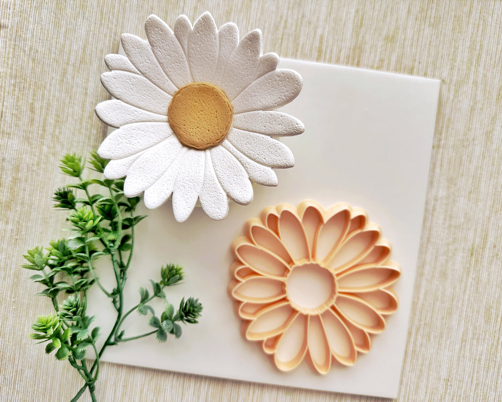 Daisy Trinket Dish Cutter – BabylonCutters
