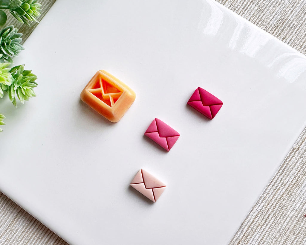 Letter Envelope Clay Cutter / Valentine's Day 2024 – BabylonCutters