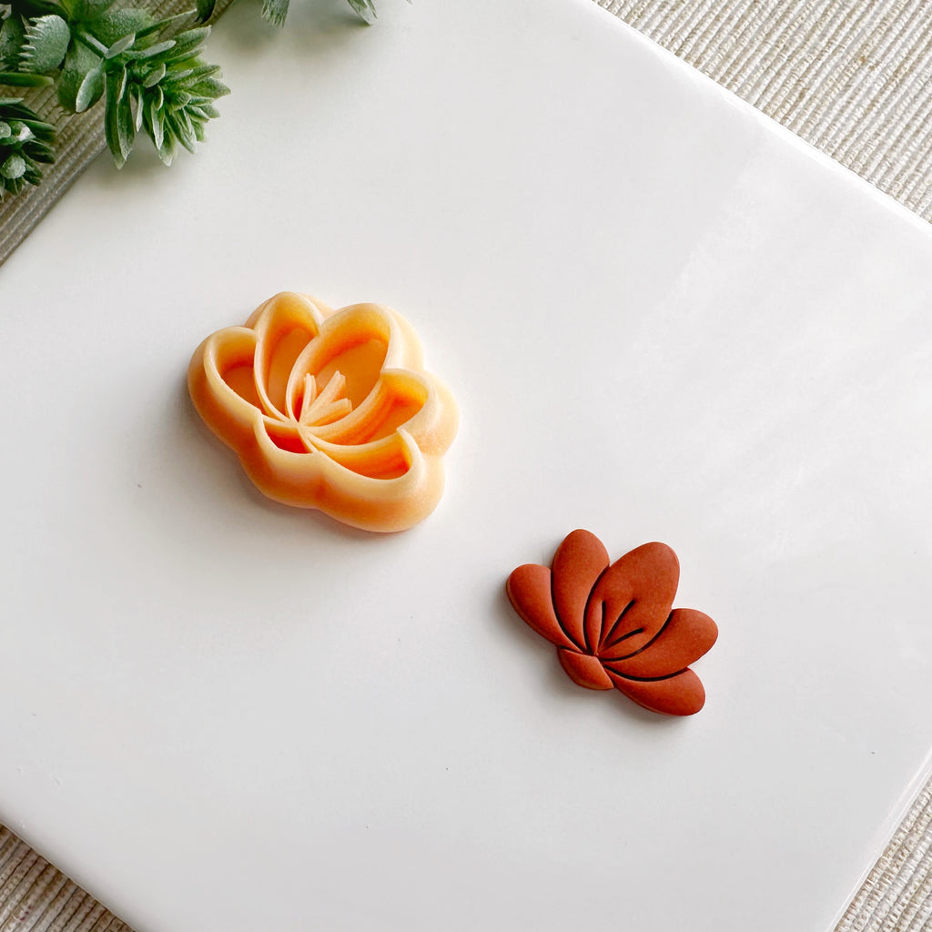 Embossed Lotus Spring Clay Cutter Set / Spring 2024 – BabylonCutters